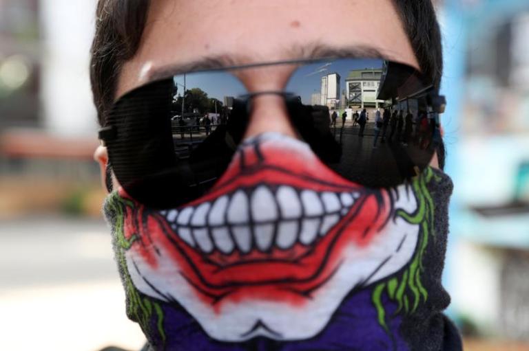 Most Interesting masks used by common people during Covid-19 – GirlandWorld