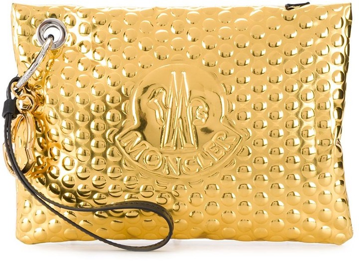 8 Types of small handbags loved by women across the globe – GirlandWorld